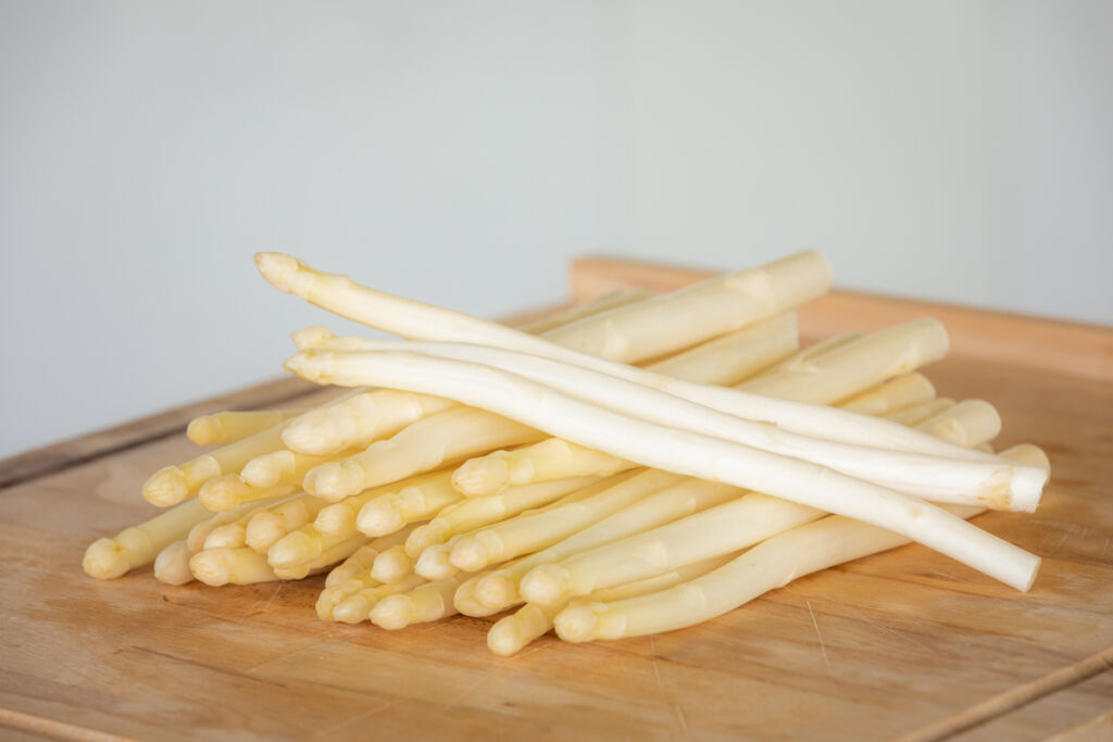 Witte asperges – small – Lierse asperges